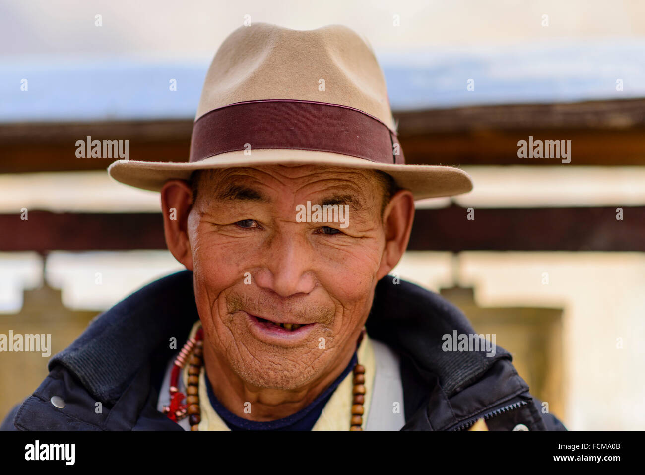 Tibetan hat hi-res stock photography and images - Alamy