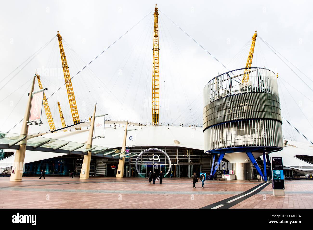 Mitre restaurant and bar hi-res stock photography and images - Alamy