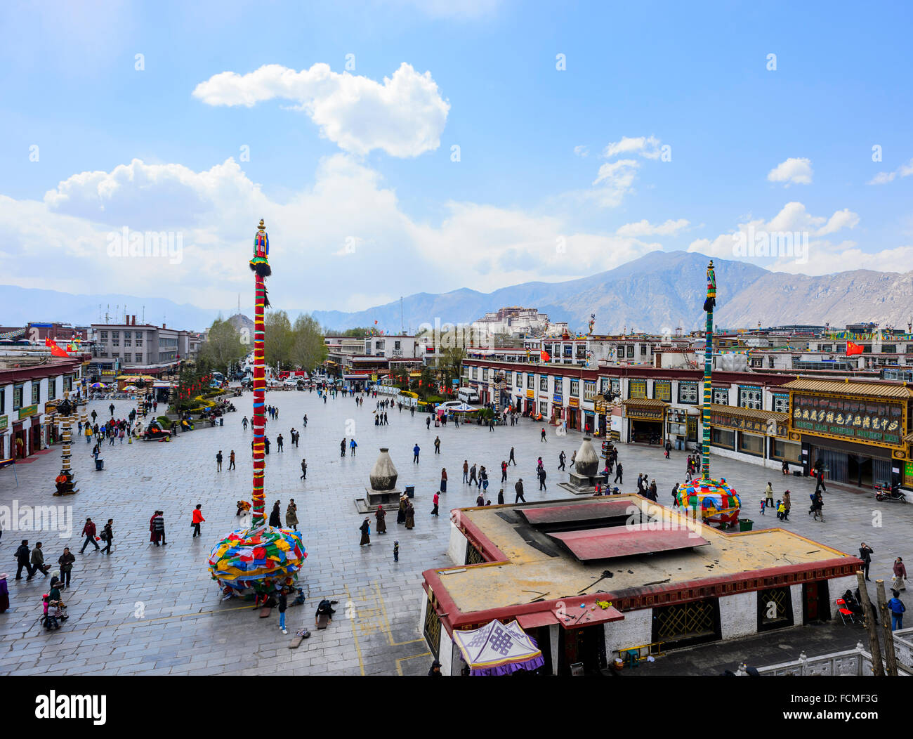 Barkhor square hi-res stock photography and images - Alamy