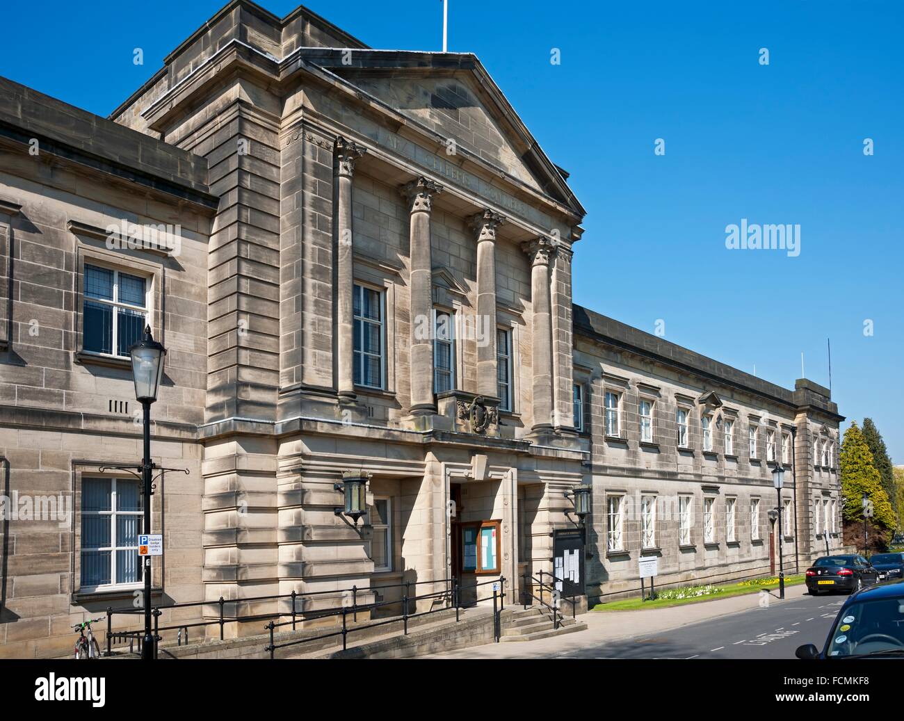 Harrogate borough council hi-res stock photography and images - Alamy
