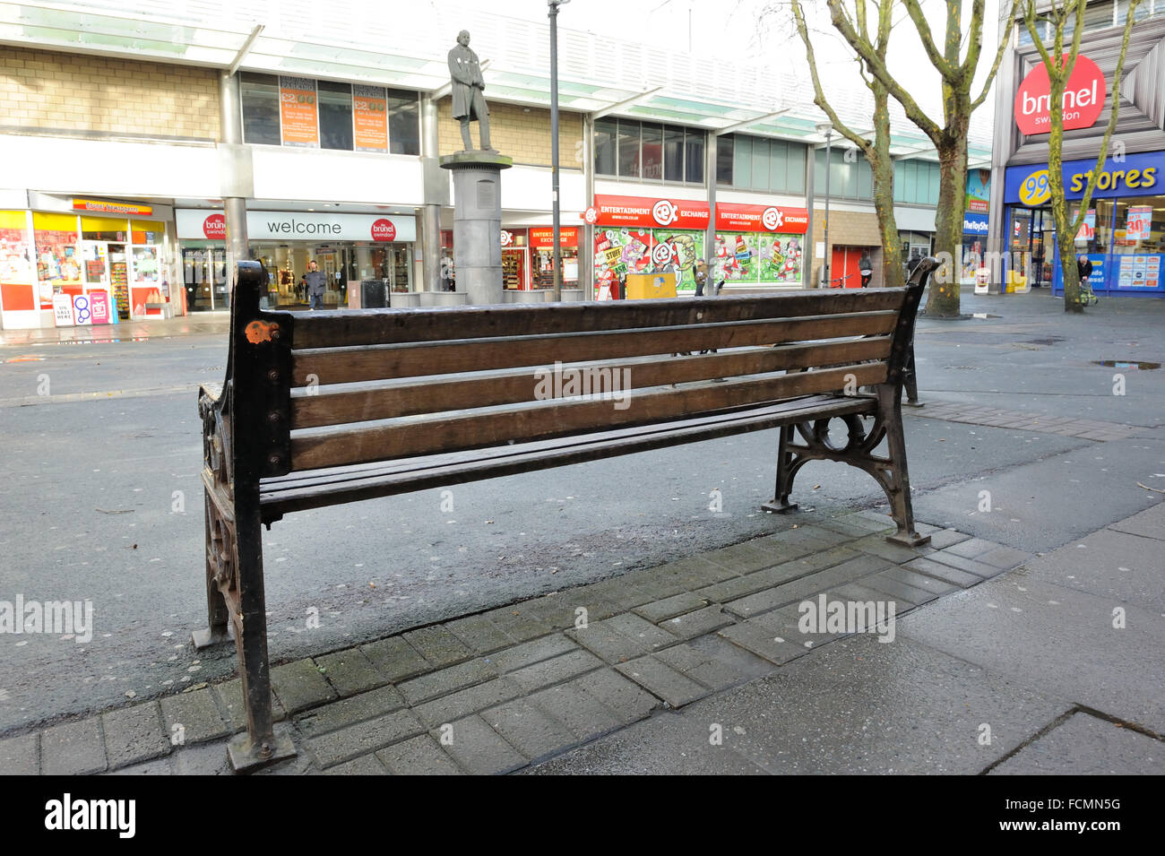 Havelock Square Swindon Town Centre before it was upgraded in January ...