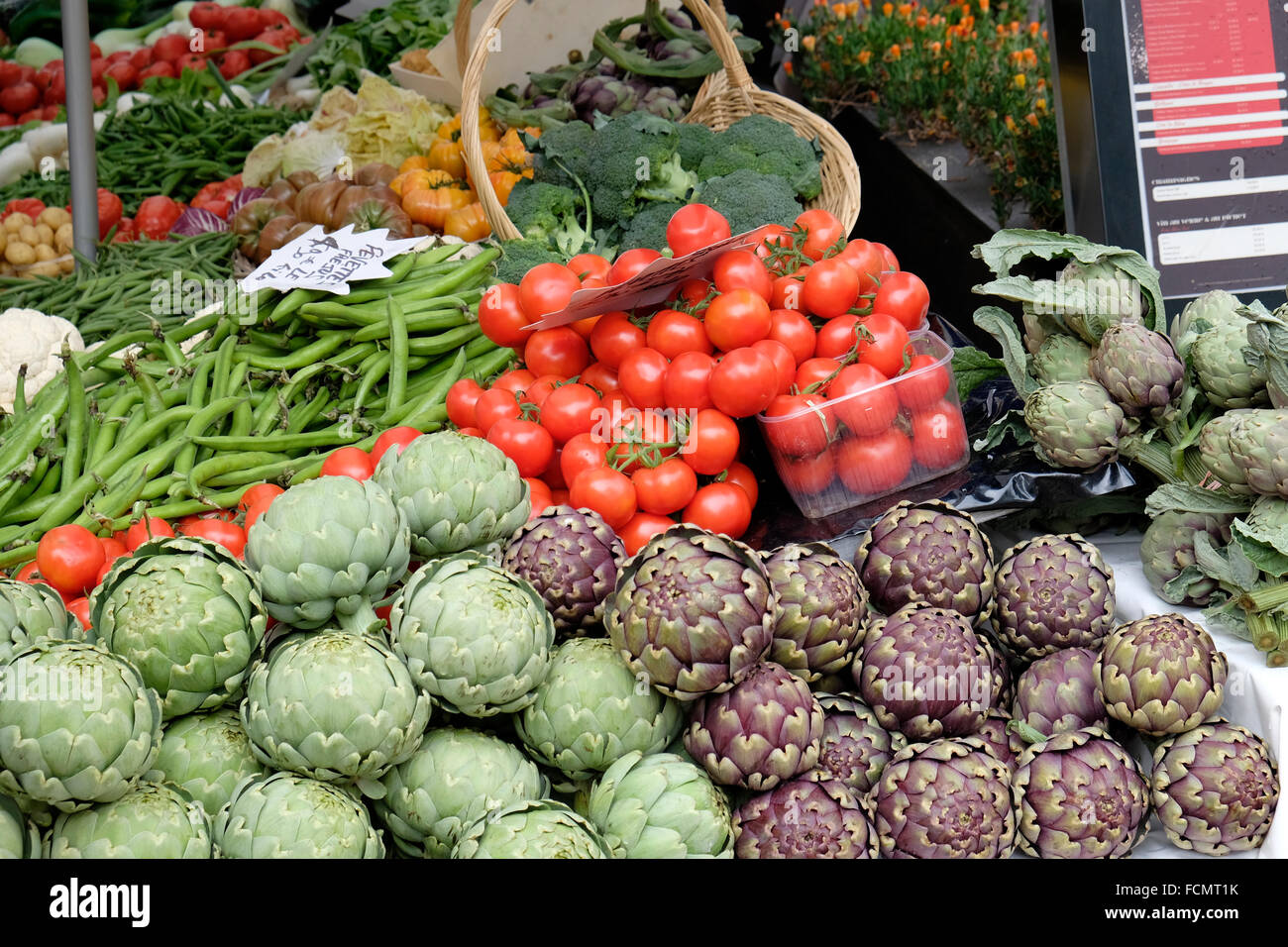 Vegetables on sale in a market in Fréjus, South of France Stock Photo ...