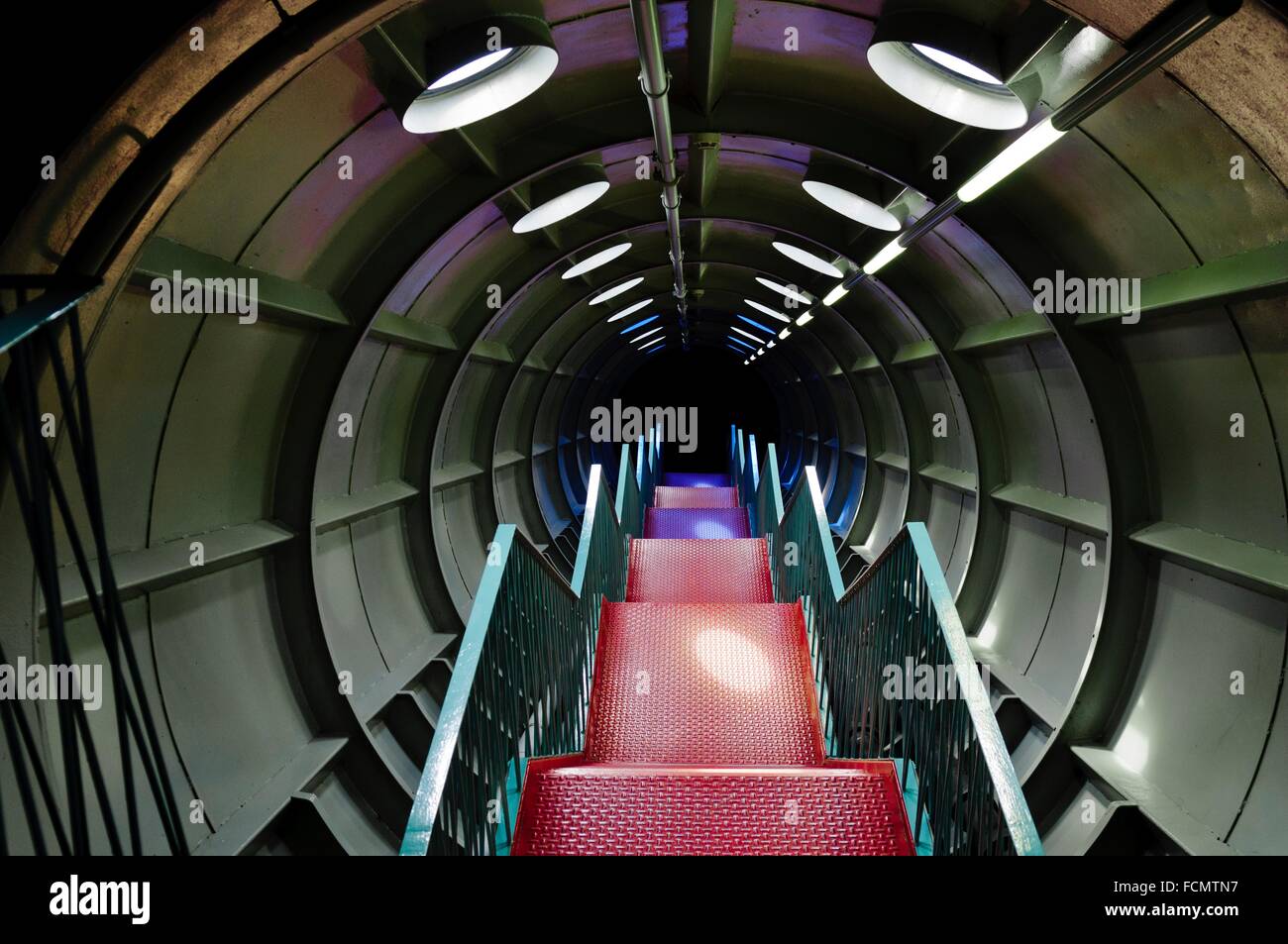 Atomium brussels interior hi-res stock photography and images - Alamy