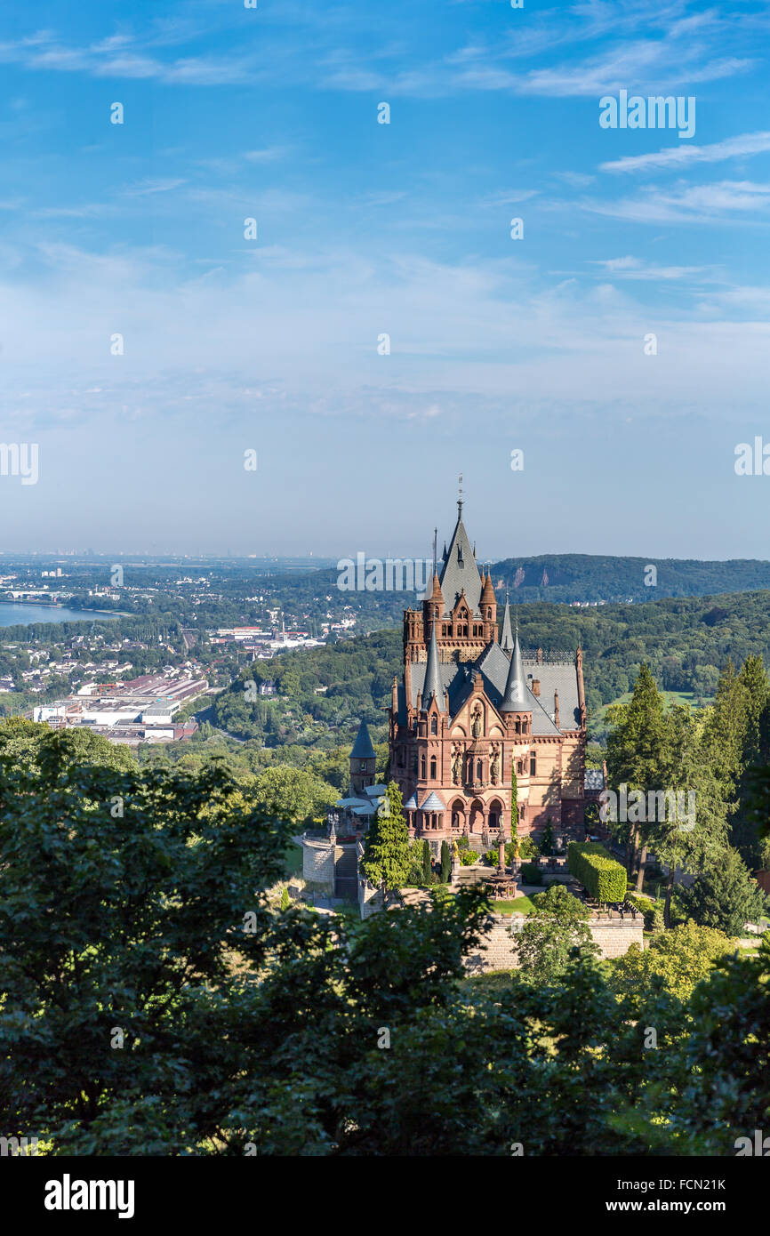 Castle Drachenburg or Drachenfels outside Bonn Stock Photo - Alamy