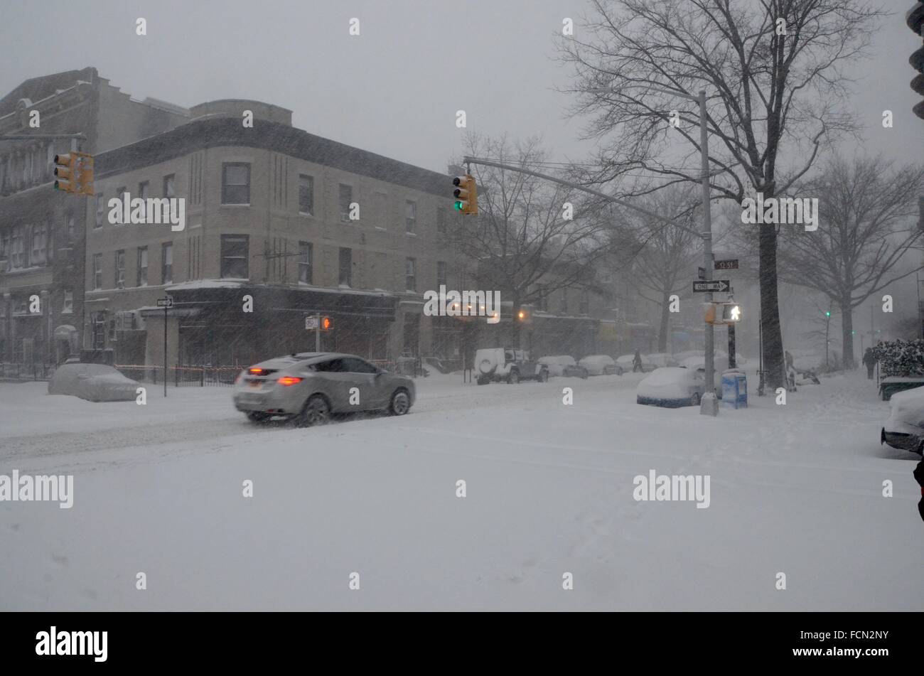 New York, USA. 23rd January, 2016. New York Jonas snow storm Brooklyn ...