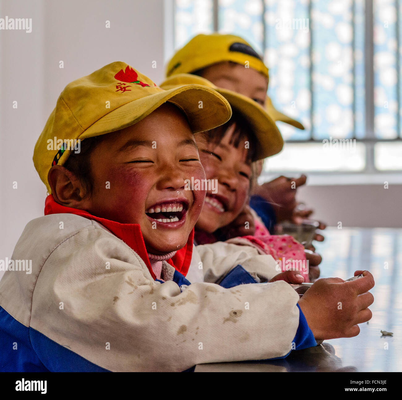 Tibetan kids in traditional dress hi-res stock photography and images ...