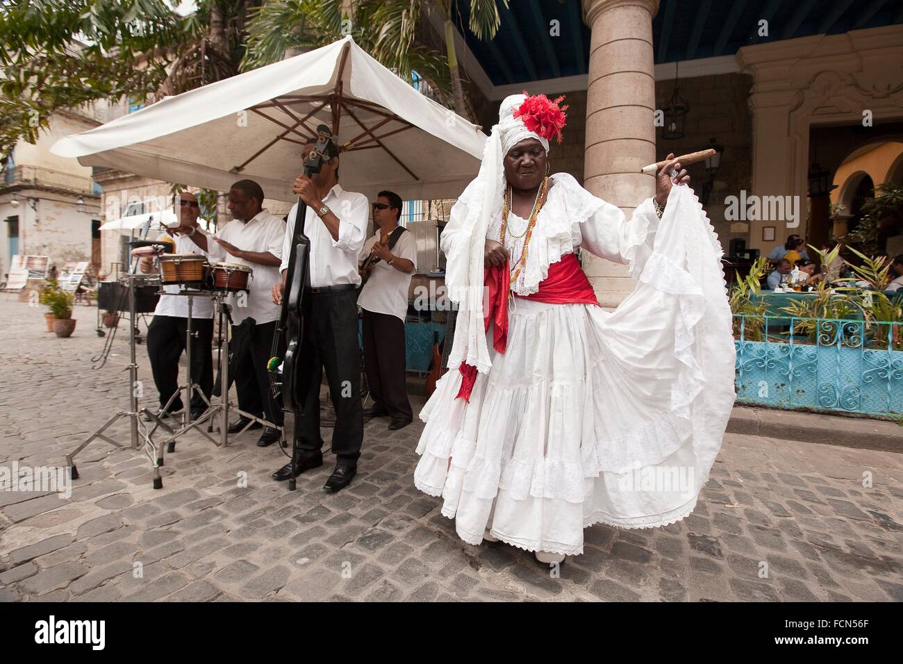 Cha cha cha cuba hi-res stock photography and images - Alamy