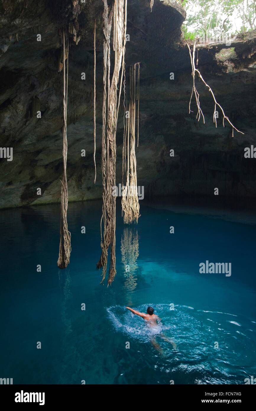 Tecoh yucatan cenote hi-res stock photography and images - Alamy