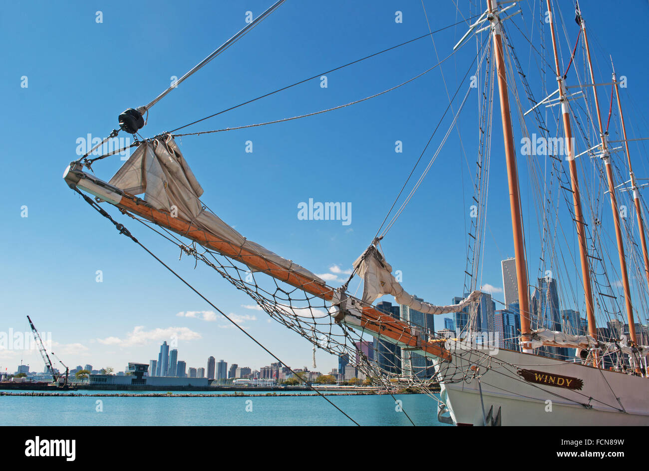 Chicago, Michigan Lake, Illinois, Usa: the skyline seen through the ...