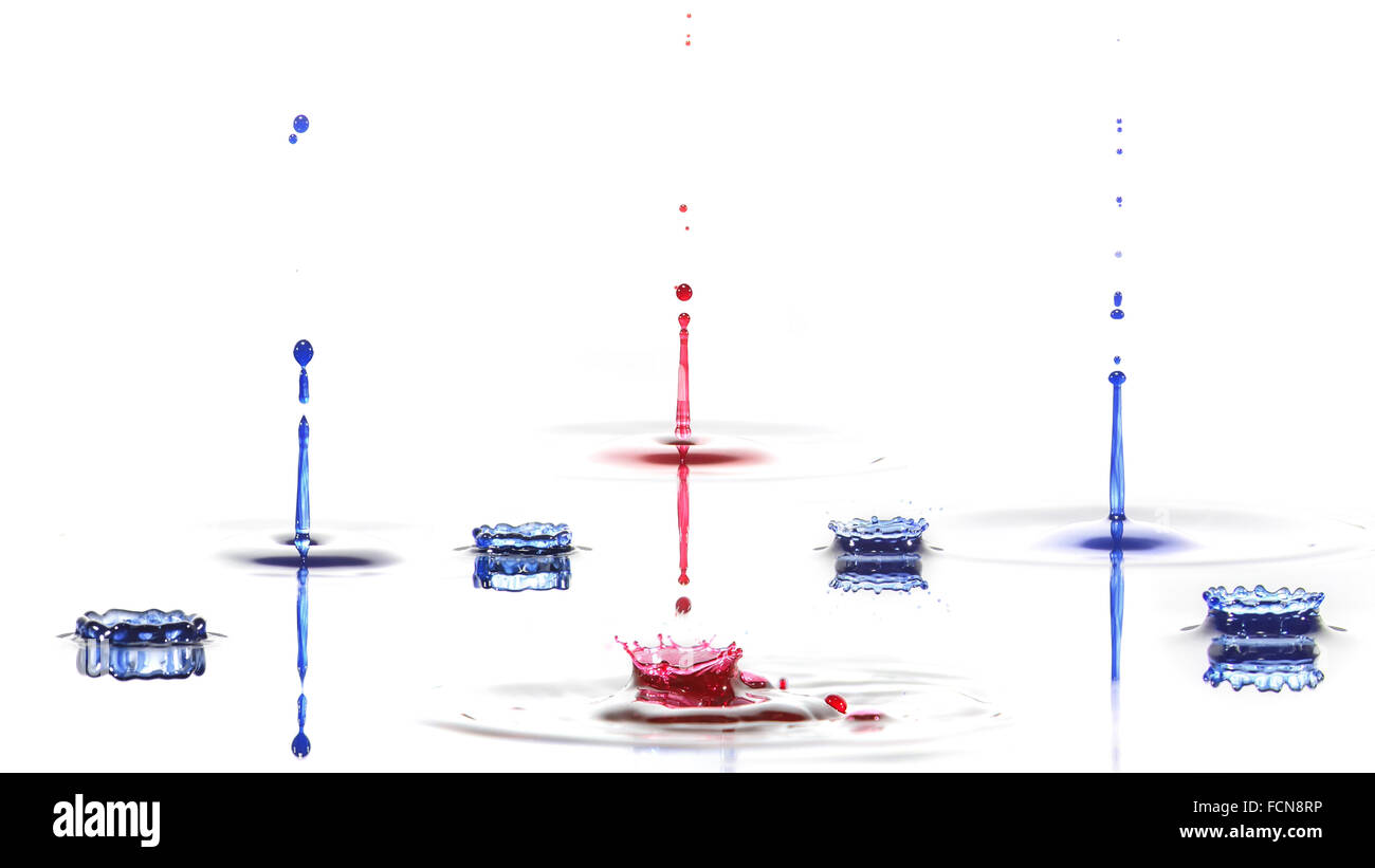 Water splash droplets hi-res stock photography and images - Alamy