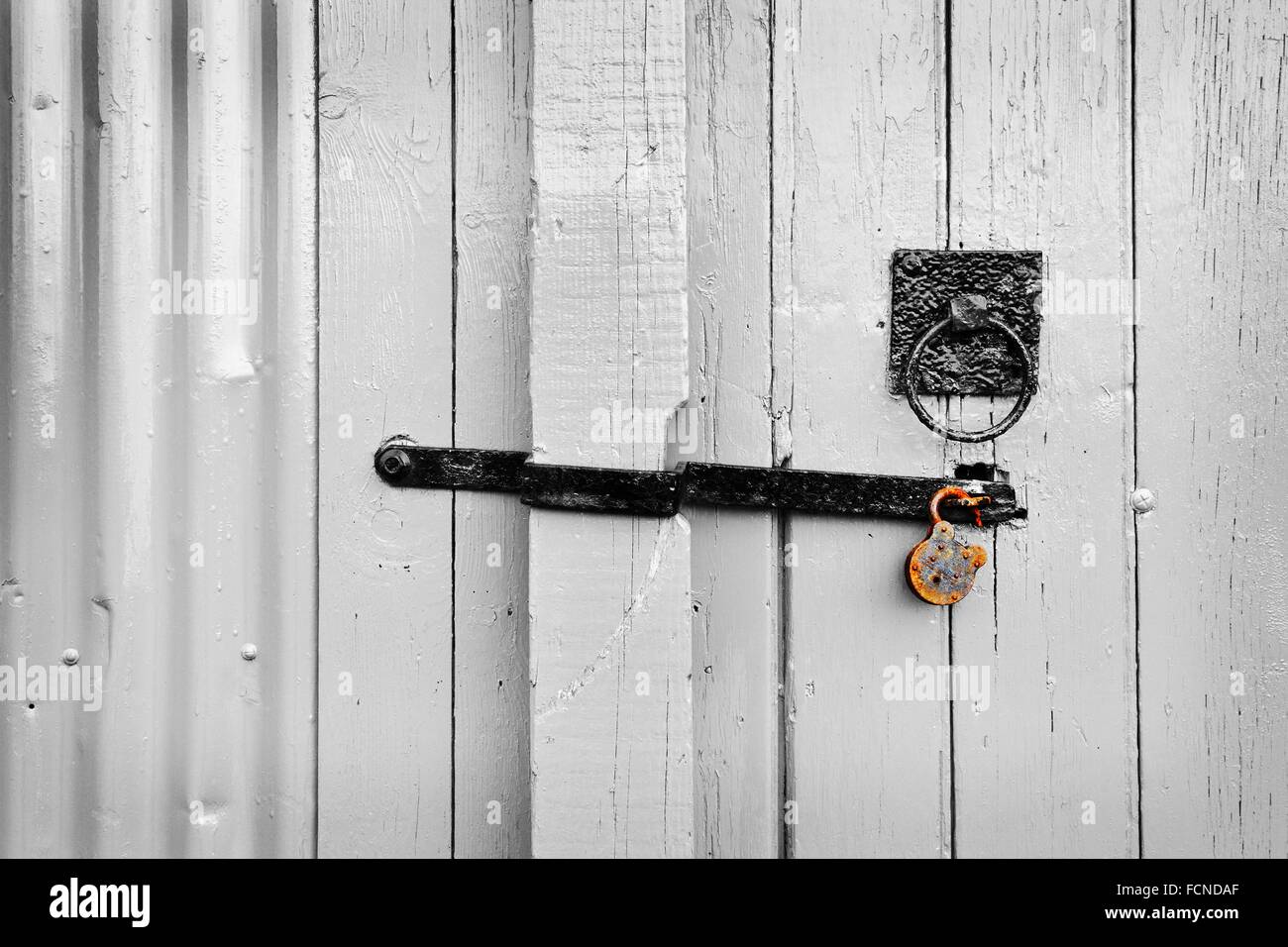 Pad lock hi-res stock photography and images - Alamy