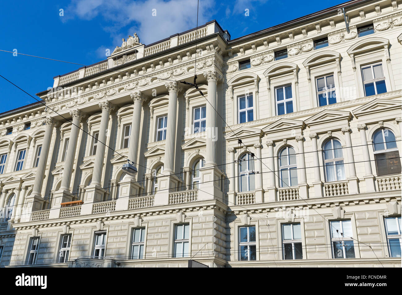 Old building facade hi-res stock photography and images - Alamy