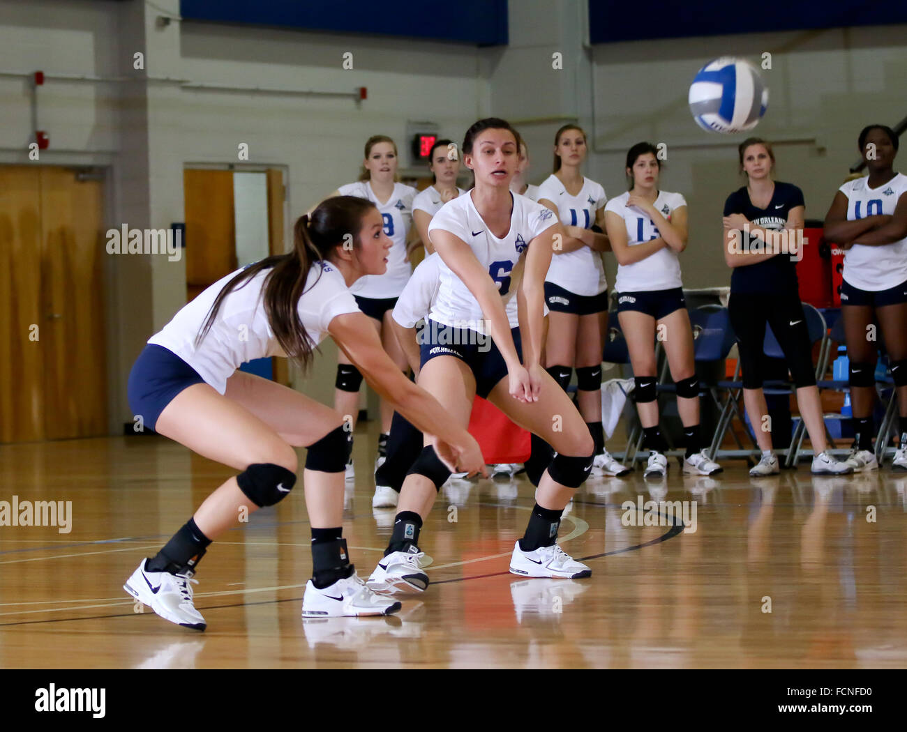 New Orleans Louisiana, USA. 7th Oct, 2014. UNO Celeste Ramirez (8) and ...