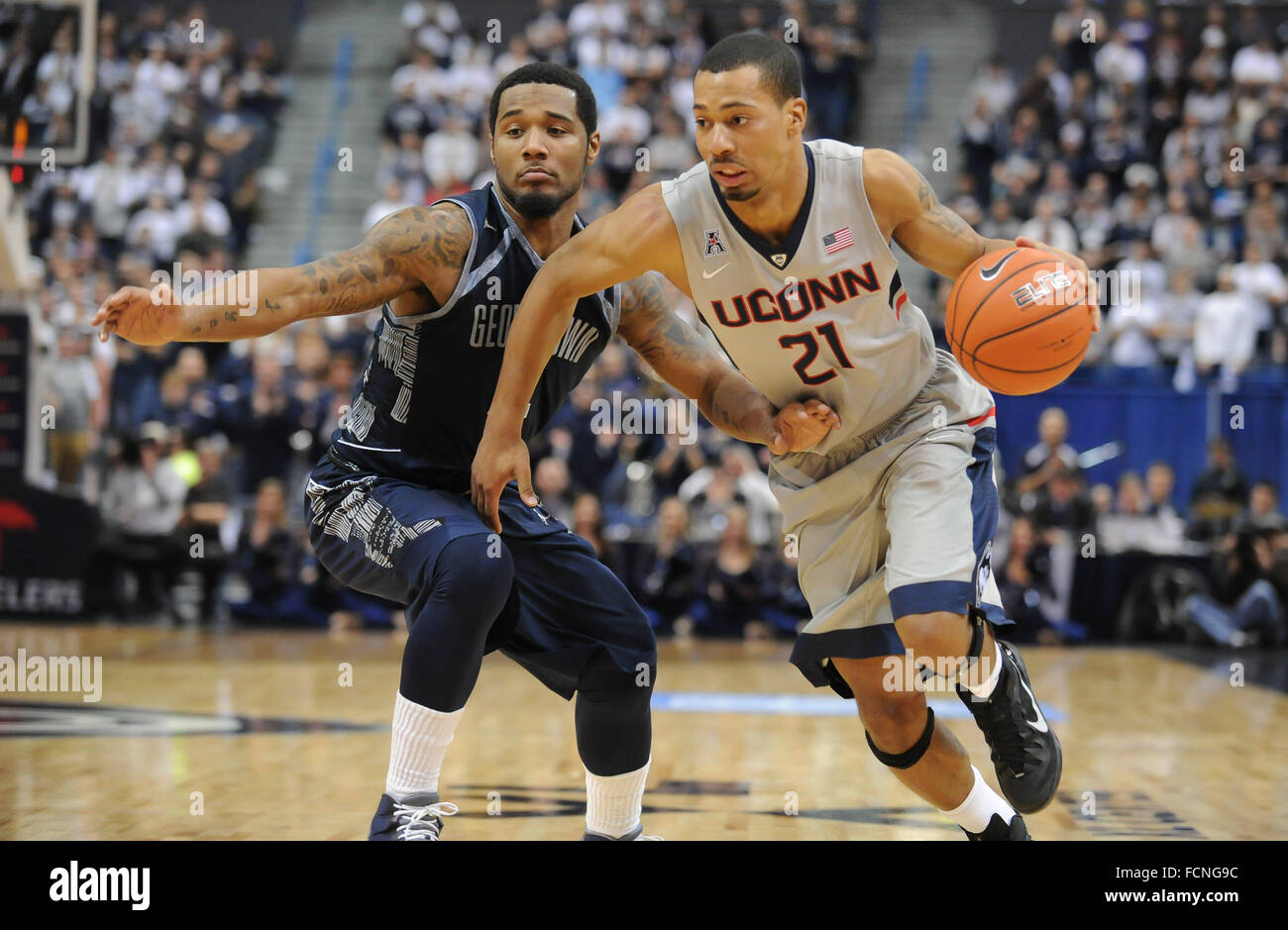 January 23rd 2016: Omar Calhoun (21) of the Uconn Huskies in action ...