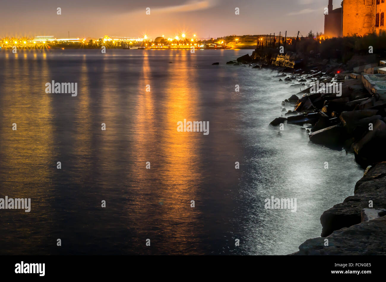 Seaside harbor harbour background hi-res stock photography and images ...