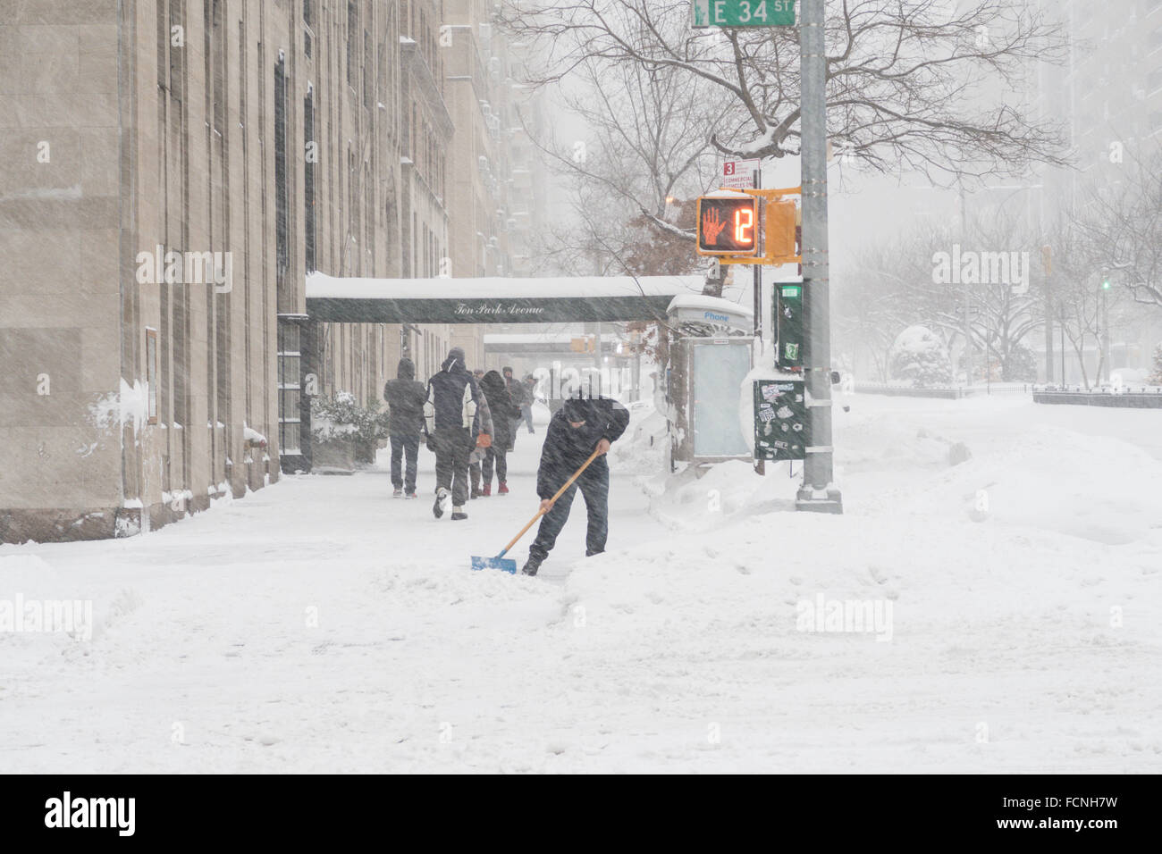New York City, USA. 23 January 2016. Blizzard shuts down NYC. Streets ...
