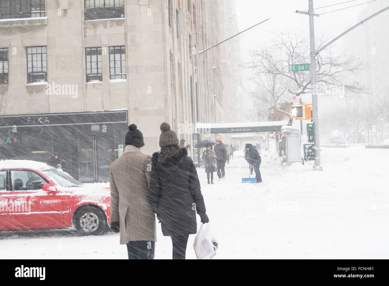 New York City, USA. 23 January 2016. Blizzard shuts down NYC. Streets ...
