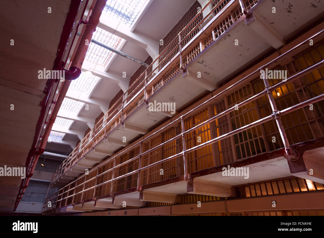 Empty jail cell usa hi-res stock photography and images - Alamy