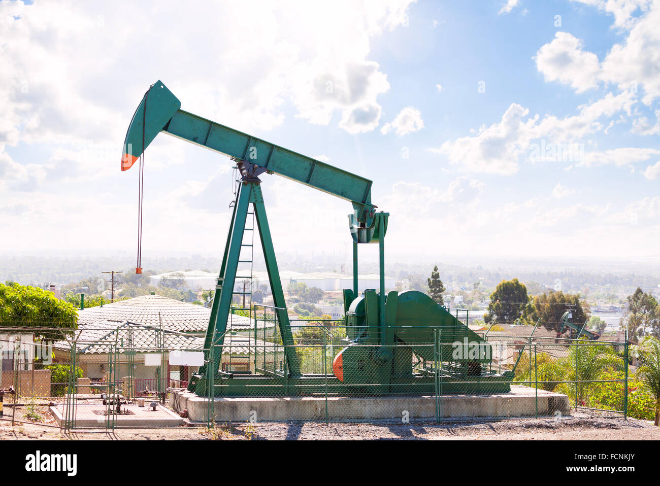 Long beach oil rig hi-res stock photography and images - Alamy