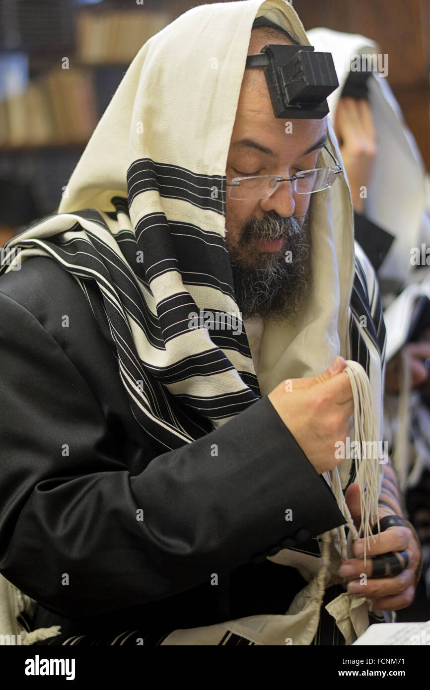 Religious jewish man in phylacteries hi-res stock photography and ...
