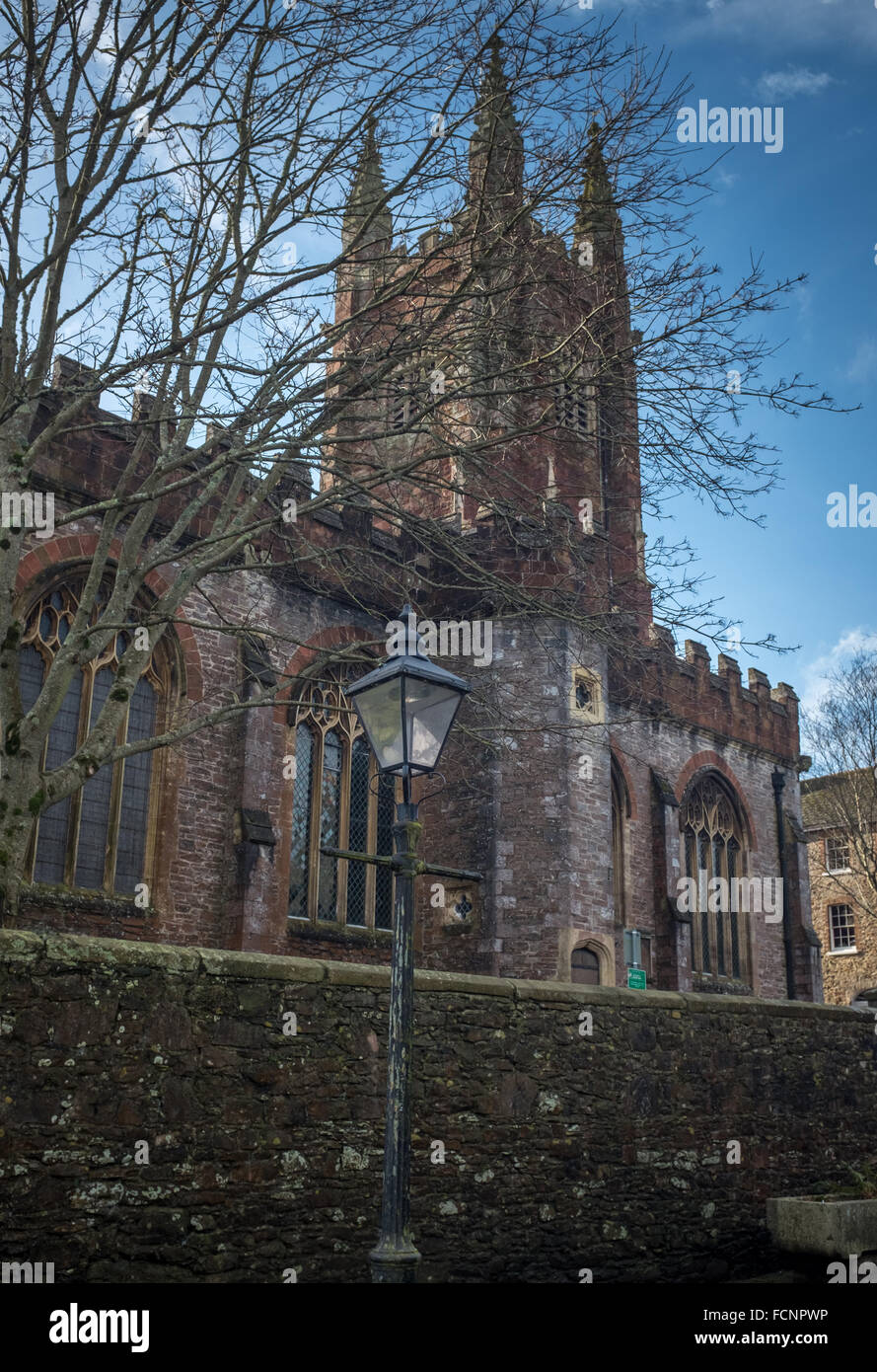 Church totnes devon uk hi-res stock photography and images - Alamy