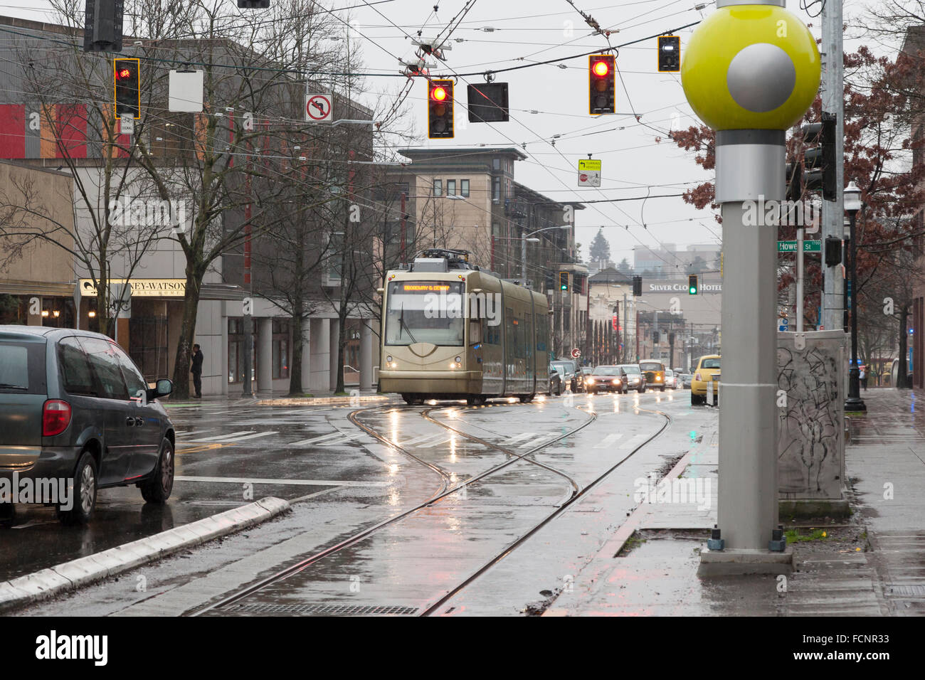 Seattle, USA. 23rd Jan, 2016. Streetcar pulling into the Broadway ...