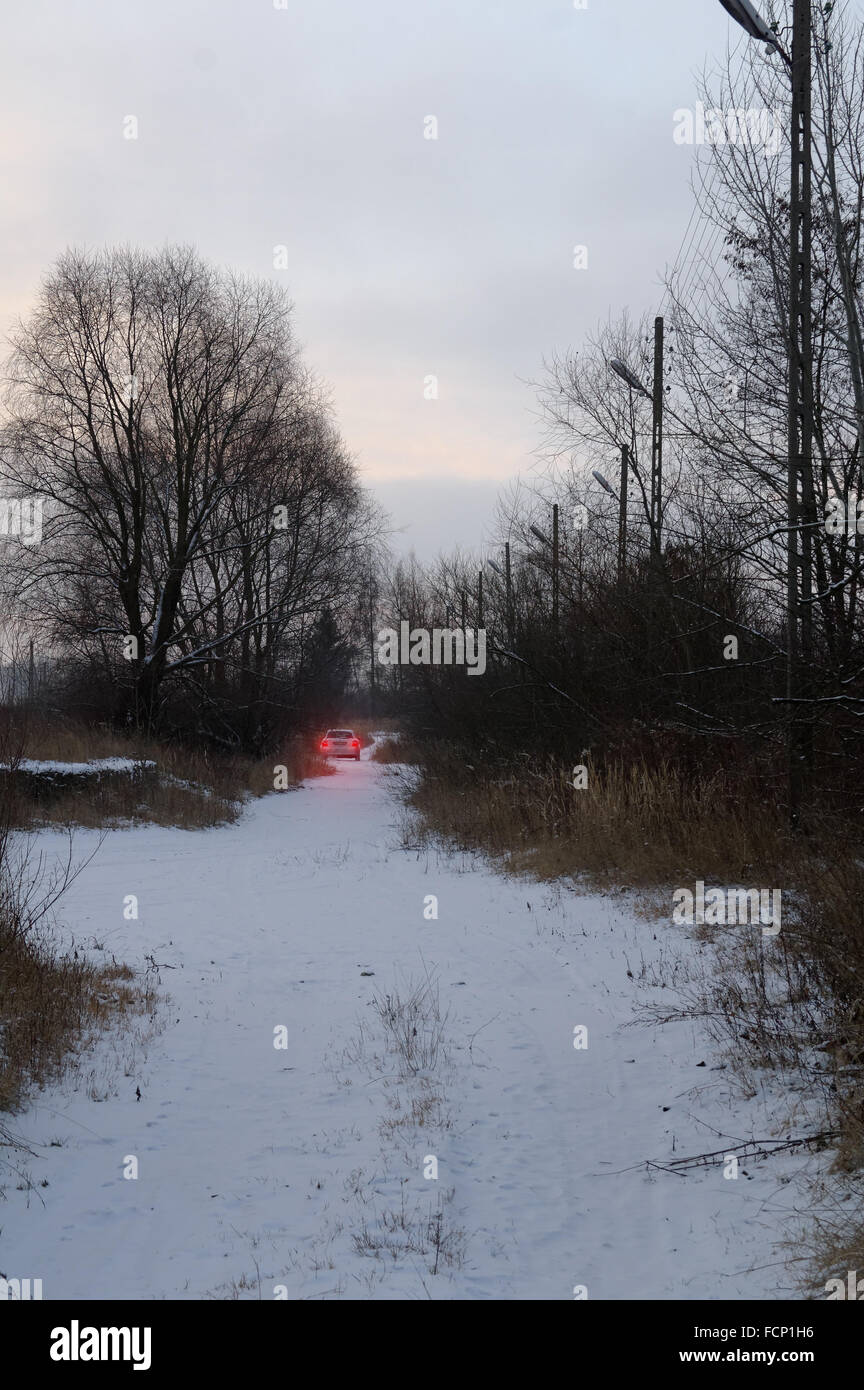 Country road at dawn hi-res stock photography and images - Alamy