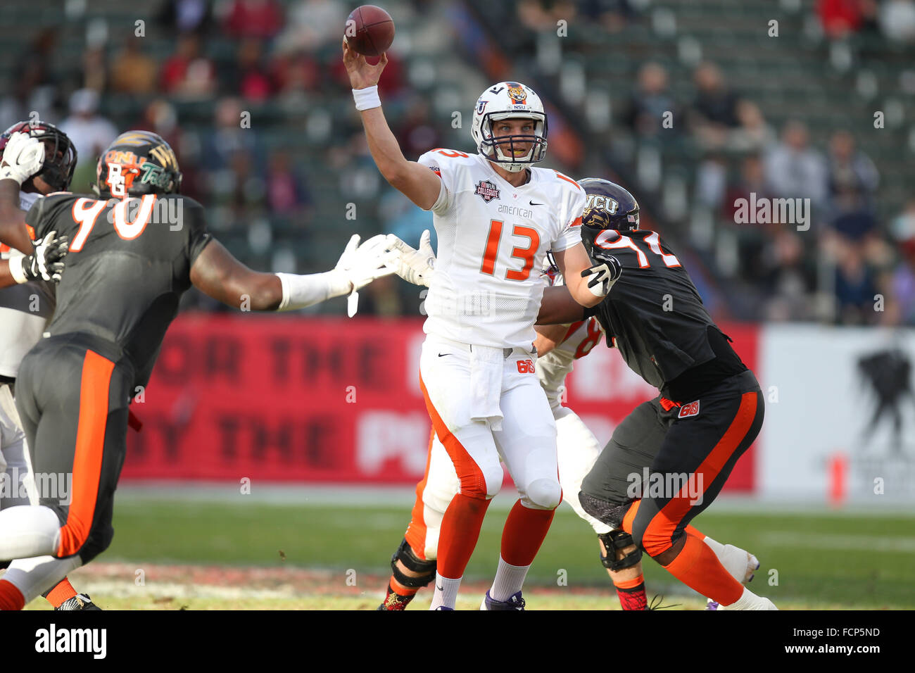 Carson, CA. 23rd Jan, 2016. American team quarterback Stephen Rivers ...