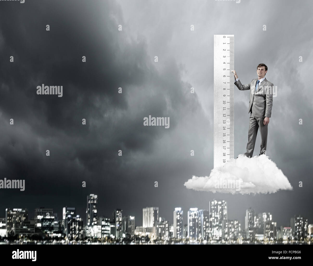 Measuring ruler hi-res stock photography and images - Alamy