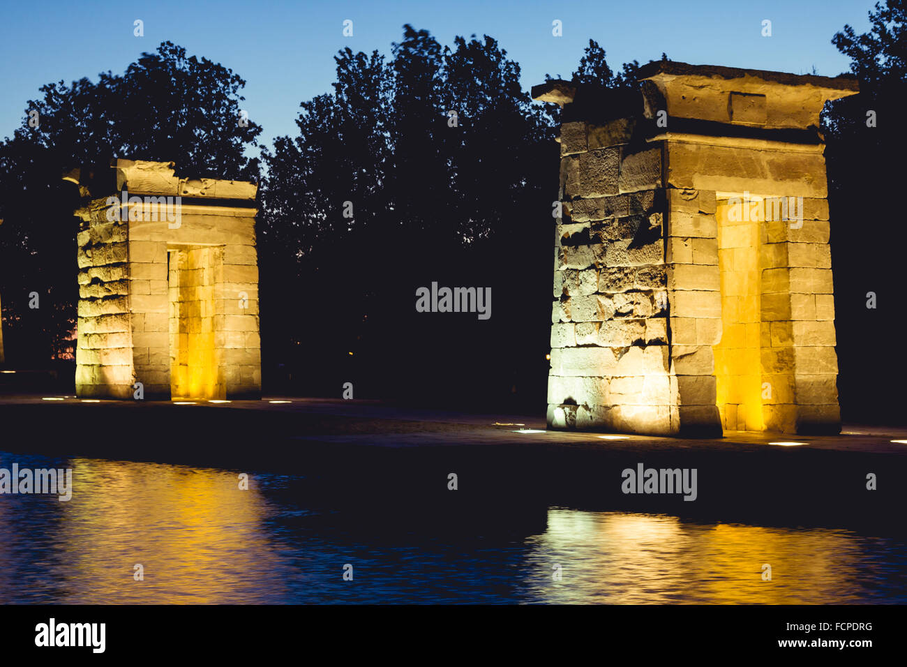 Arch of triumph madrid hi-res stock photography and images - Alamy