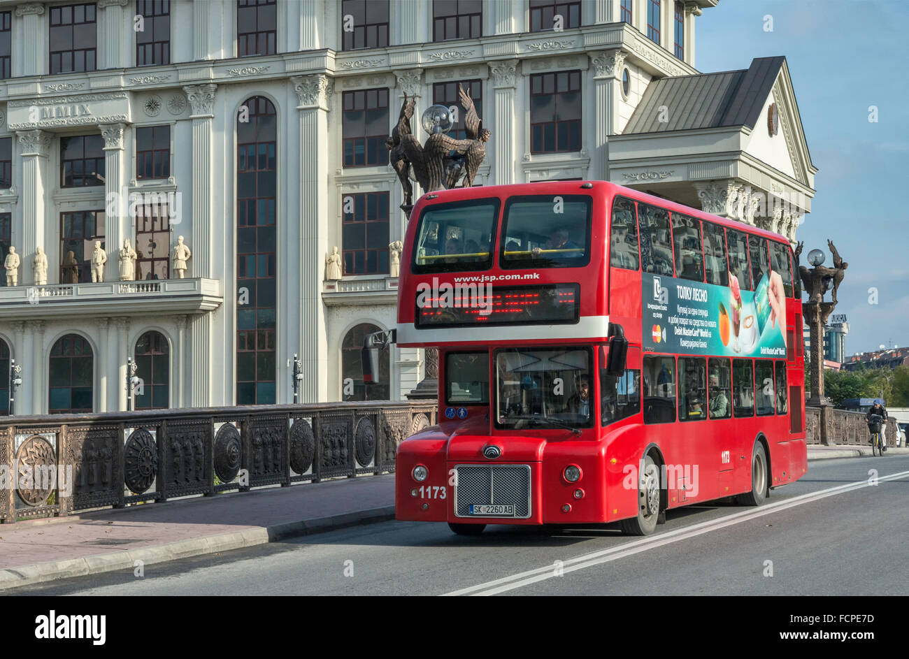 Yutong bus hi-res stock photography and images - Alamy