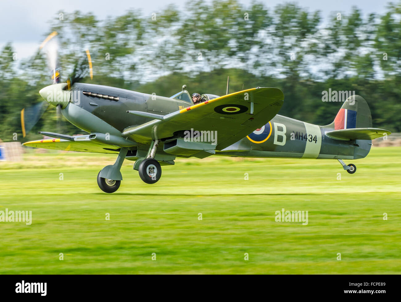 Spitfire IX MH434 was built in 1943 at Vickers, Castle Bromwich. Since ...