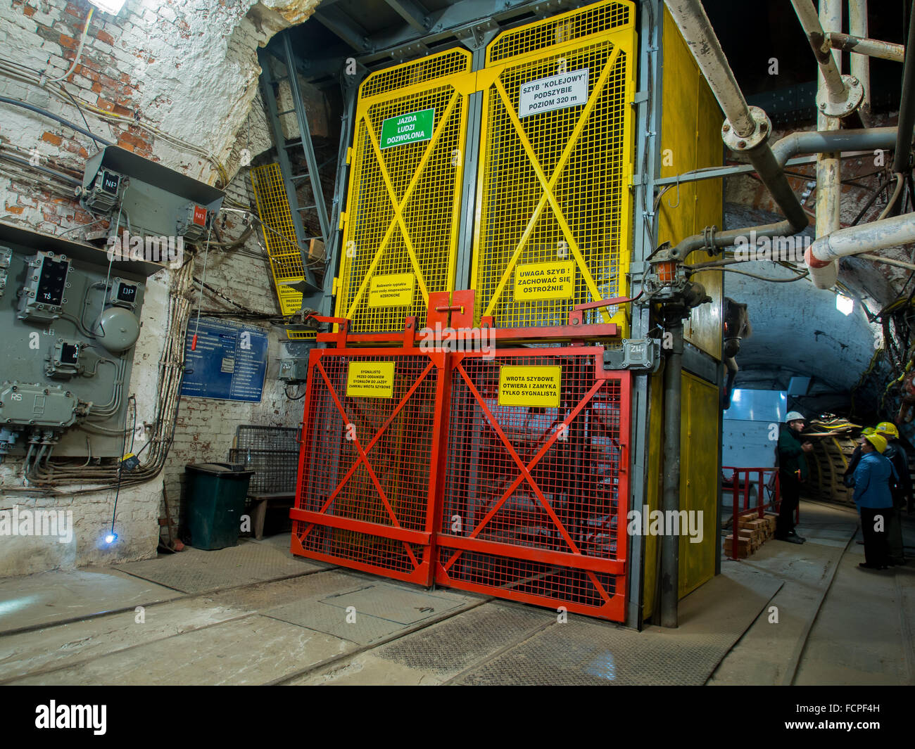 Mine shaft elevator hi-res stock photography and images - Alamy