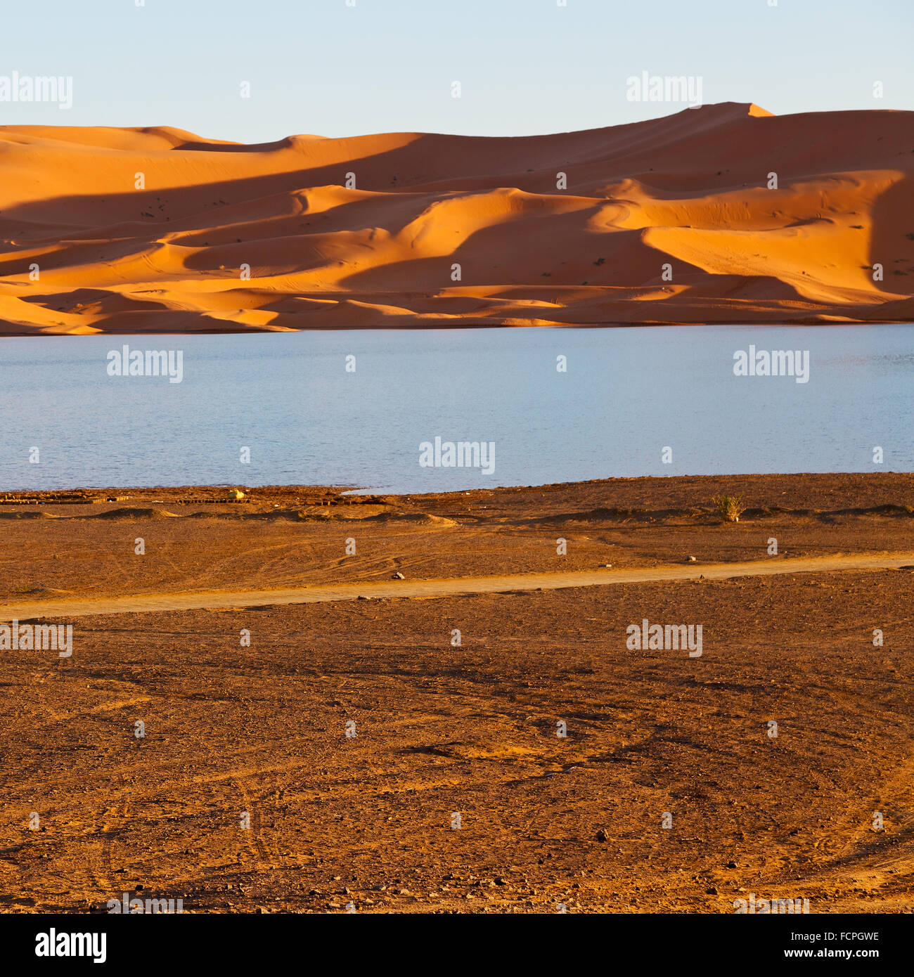 sunshine in the desert of morocco sand and lake dune Stock Photo - Alamy