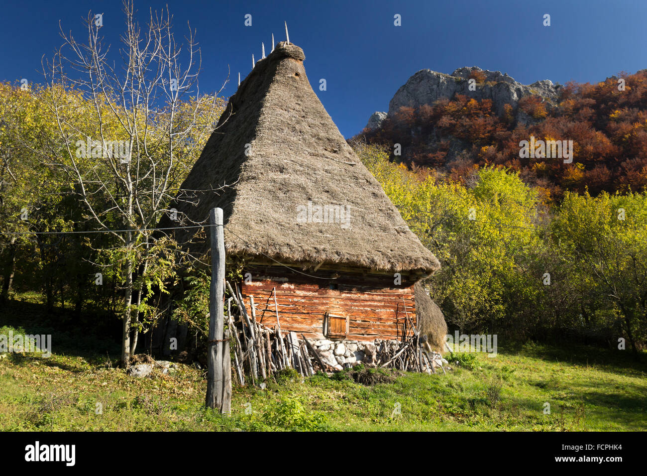 Traditional hut hi-res stock photography and images - Alamy