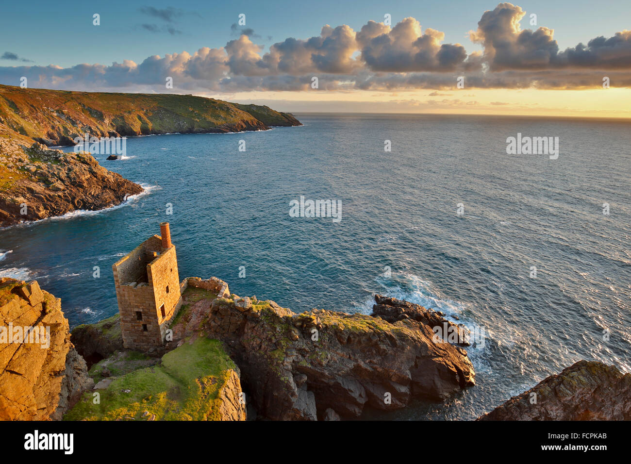 Botallack cornwall and poldark hi-res stock photography and images - Alamy