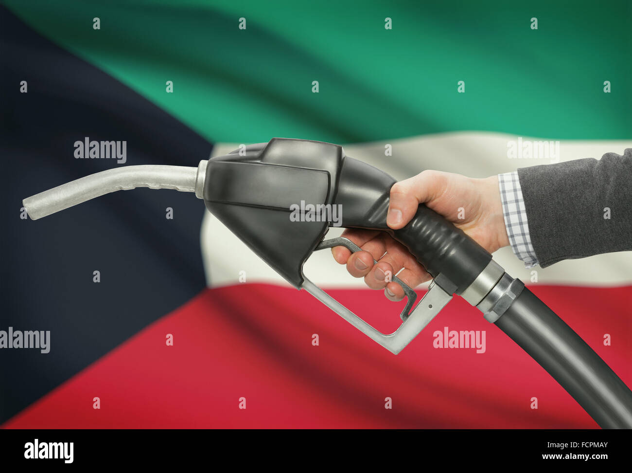 Kuwaiti oil transport hi-res stock photography and images - Alamy