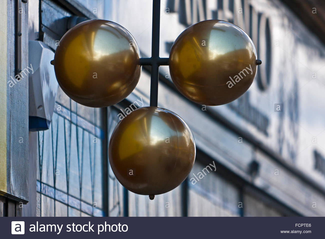 Pawnbroker Balls Three Sign High Resolution Stock Photography and ...