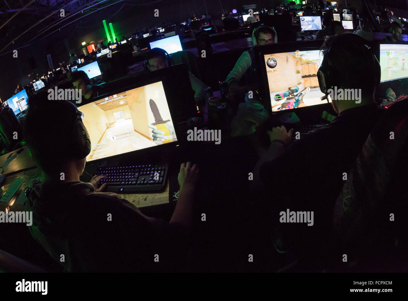 Computer game hi-res stock photography and images - Alamy