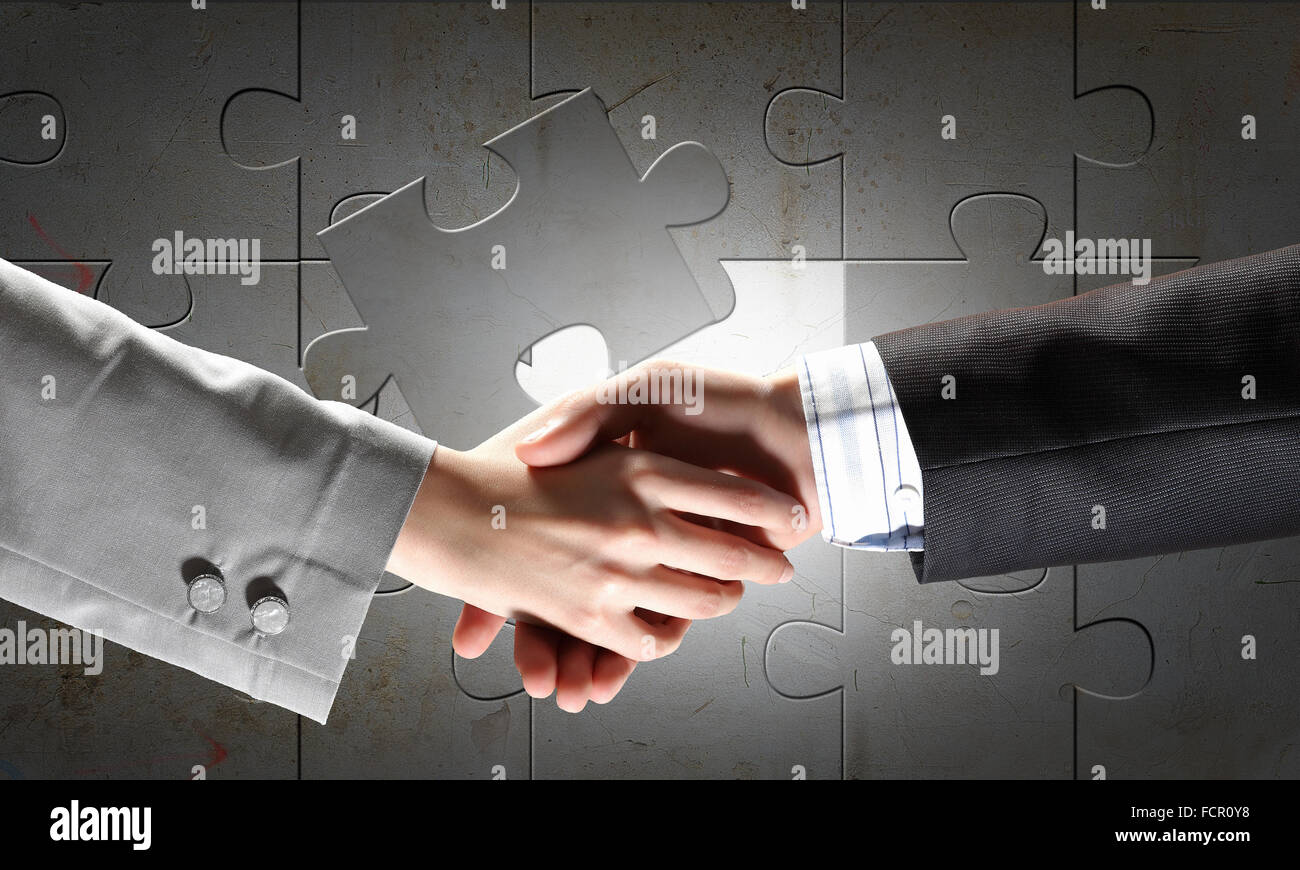 Deal making symbol hi-res stock photography and images - Alamy
