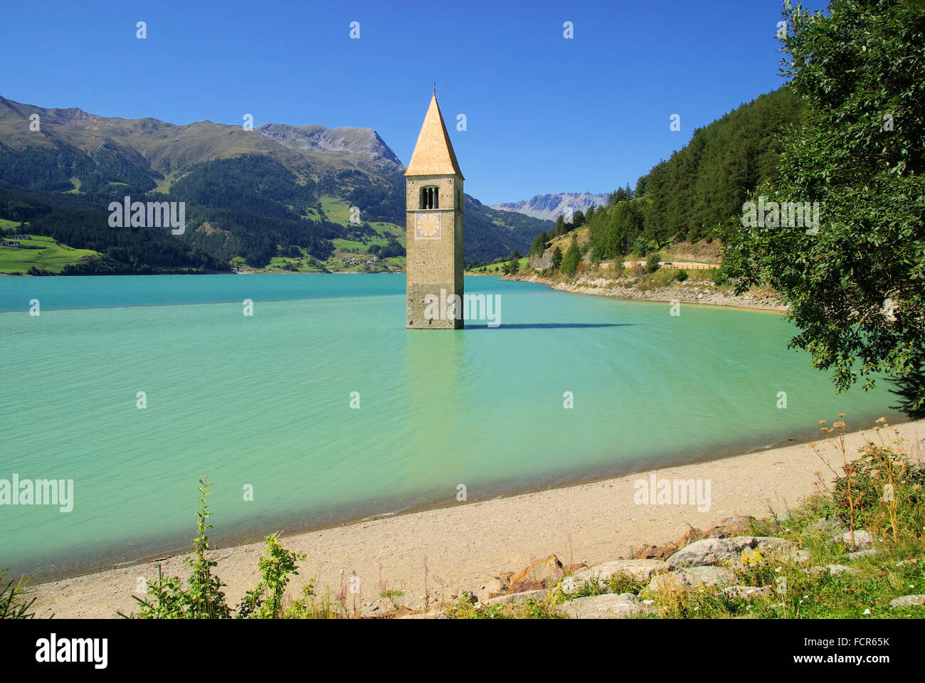 Reschensee mit Kirche - Reschensee with church 06 Stock Photo - Alamy