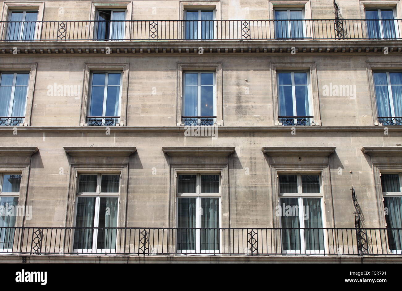 Renaissance building with squared windows Stock Photo - Alamy