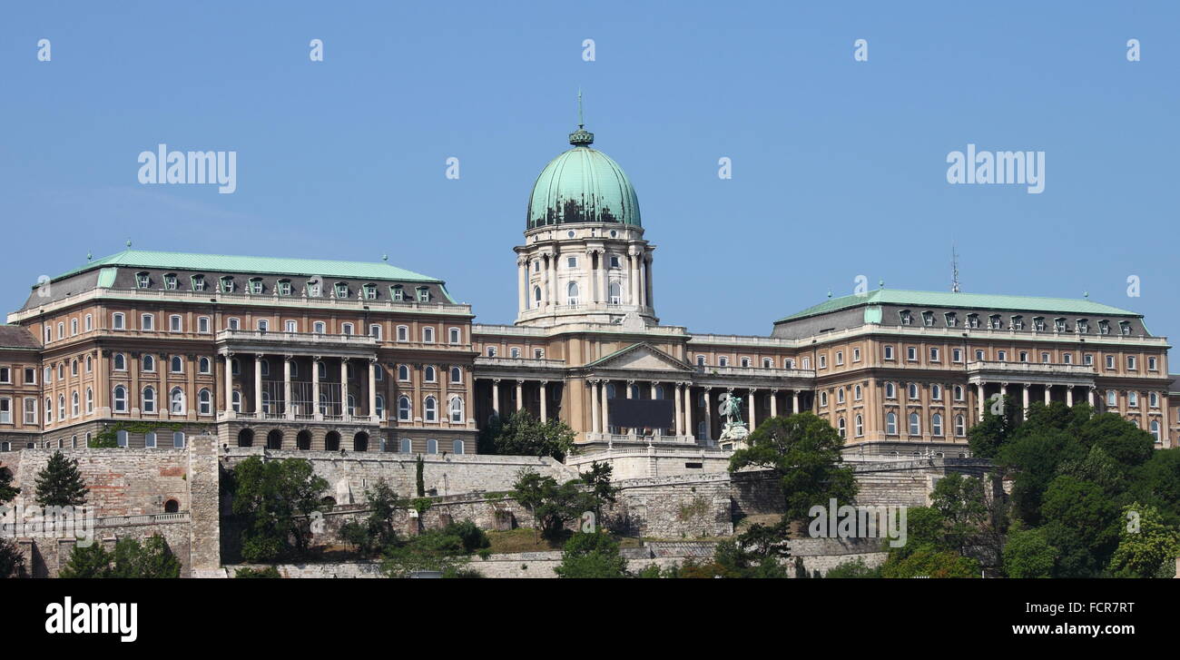 View tower royal palace hi-res stock photography and images - Alamy