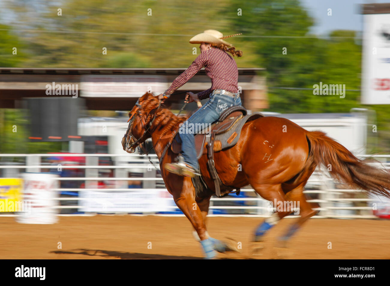 Barrel race hi-res stock photography and images - Alamy