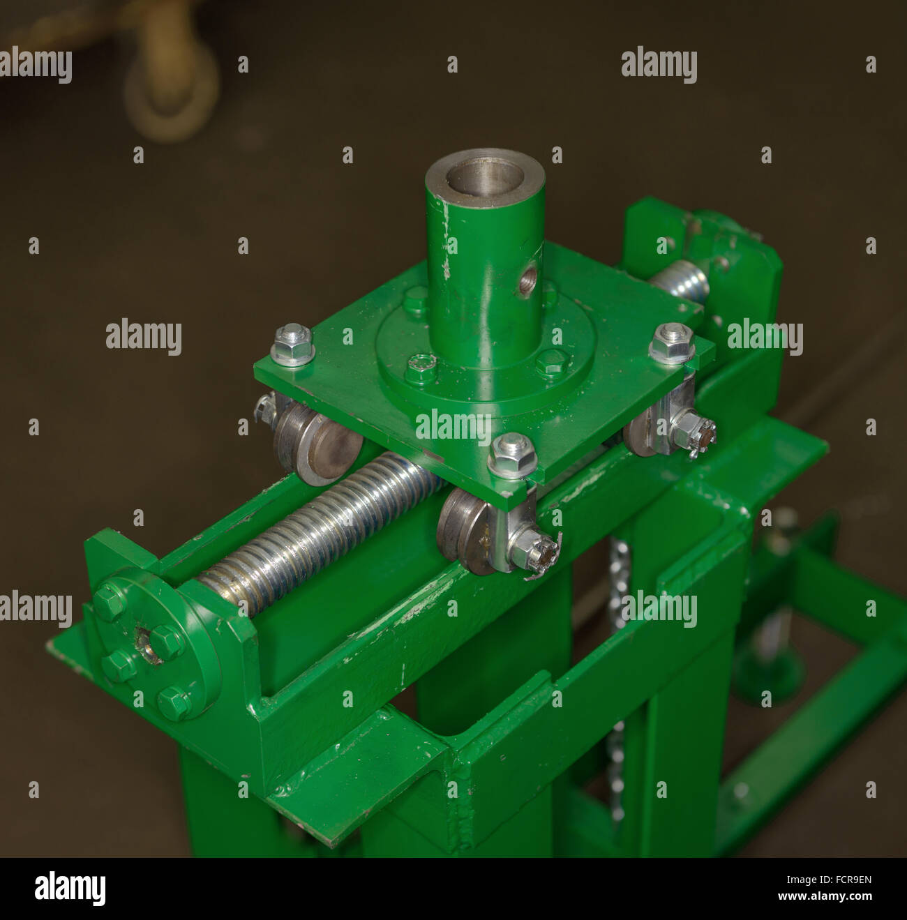 Mechanical device hi-res stock photography and images - Alamy