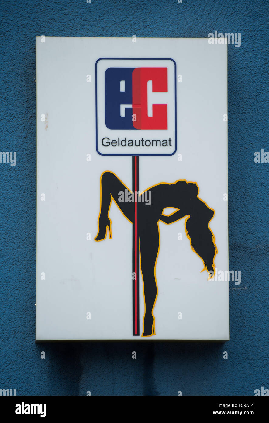 Atm sign pole hi-res stock photography and images - Alamy