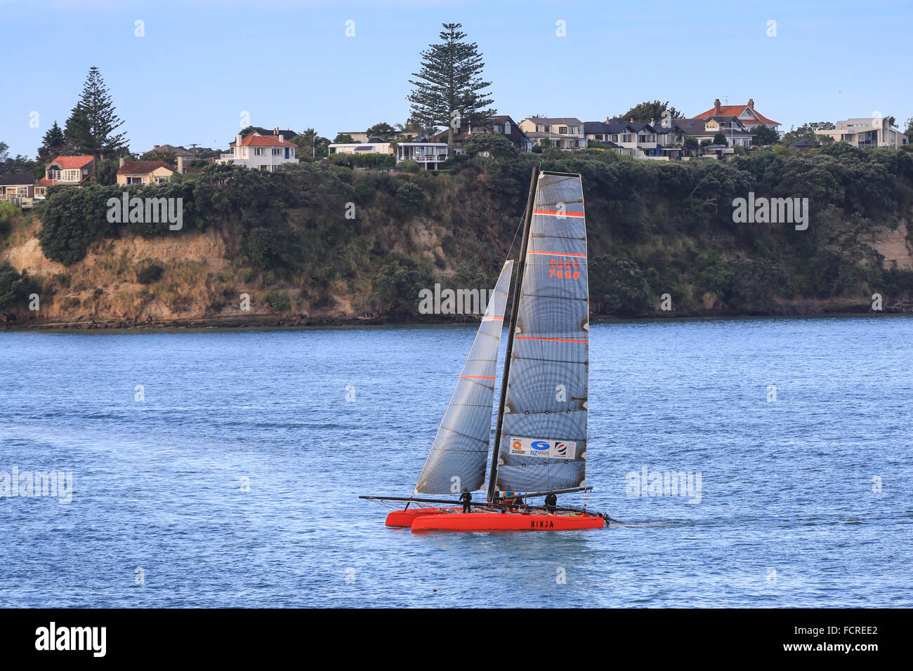 Sailboat under sail hi-res stock photography and images - Alamy