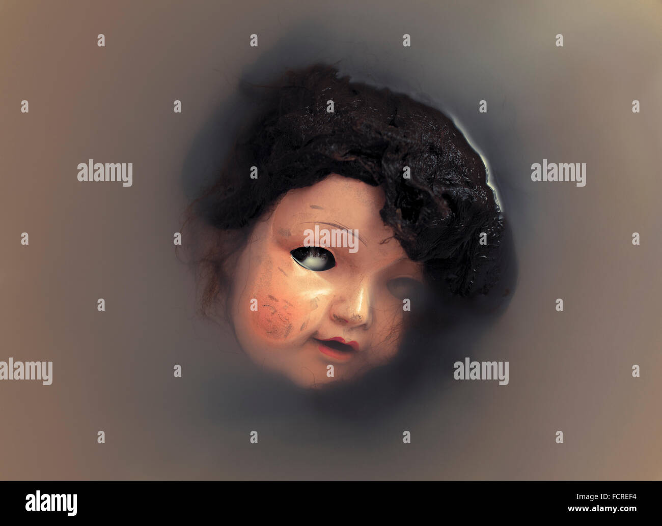 Scary doll hi-res stock photography and images - Alamy
