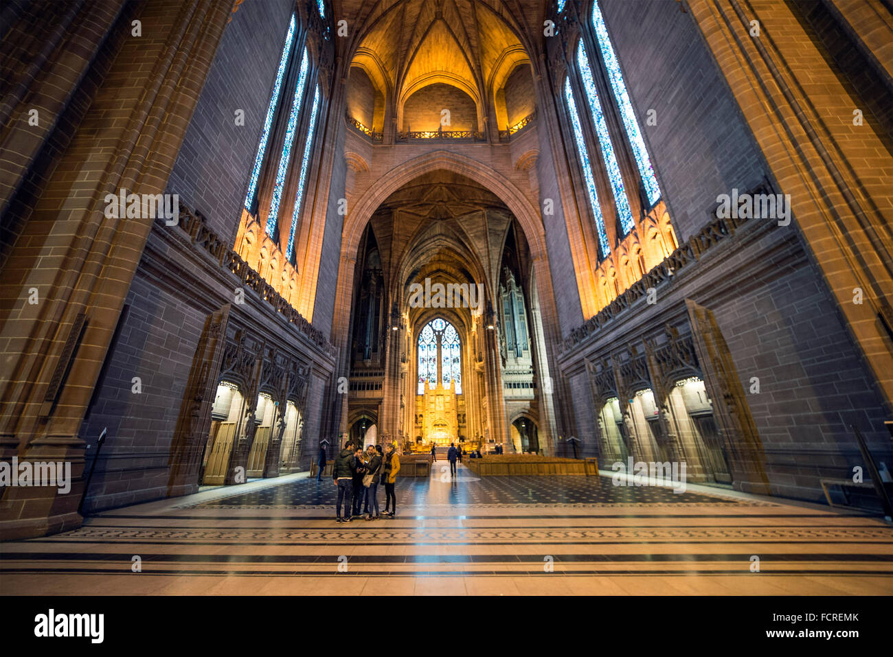 Manchester cathedral interior hi-res stock photography and images - Alamy