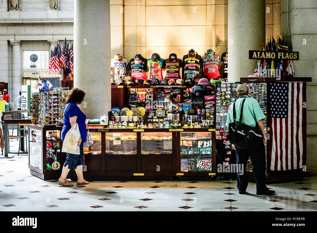 Inside the alamo hi-res stock photography and images - Alamy